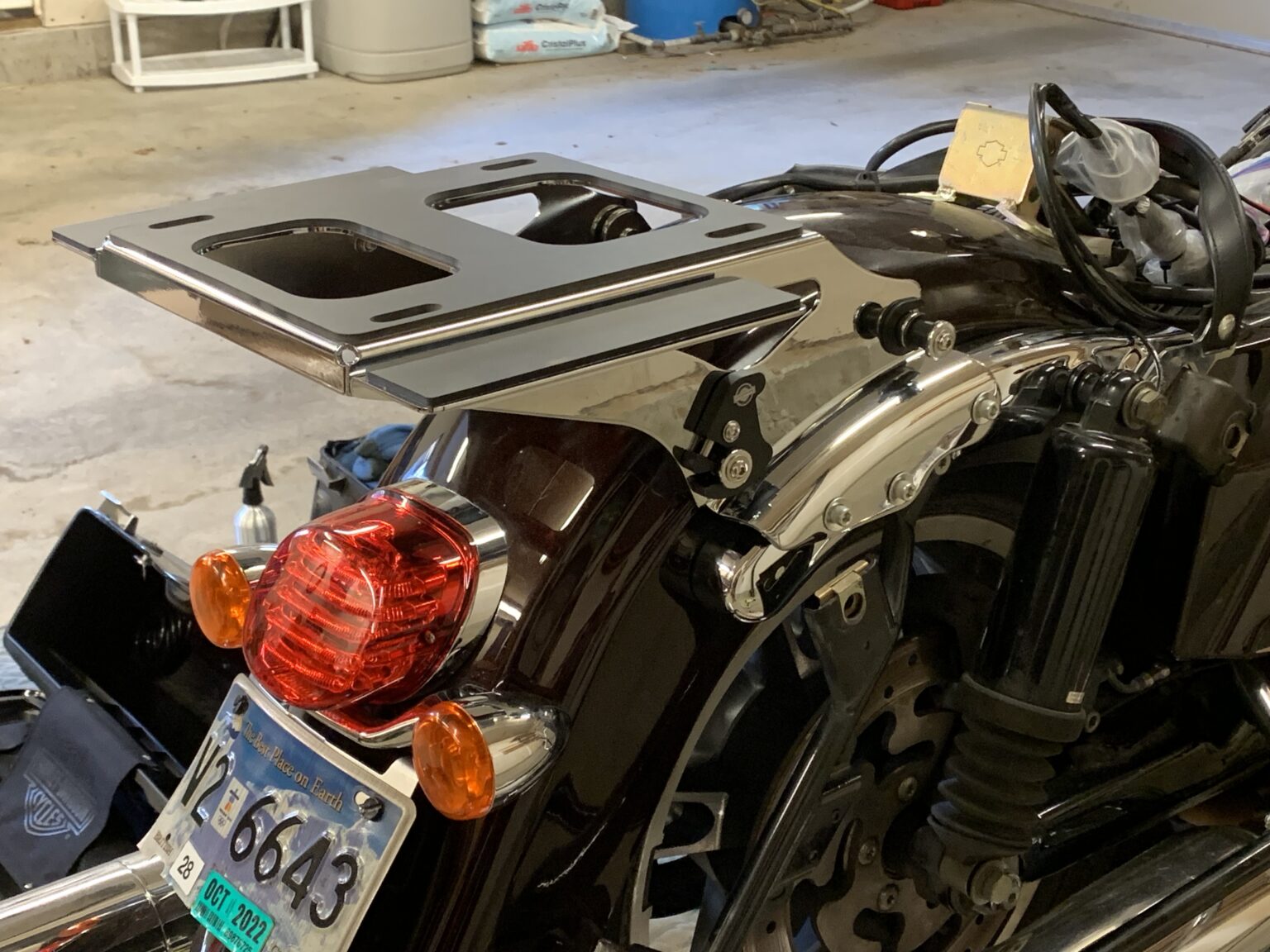 Tour pack replacement: installing the tour pack – Geek on a Harley